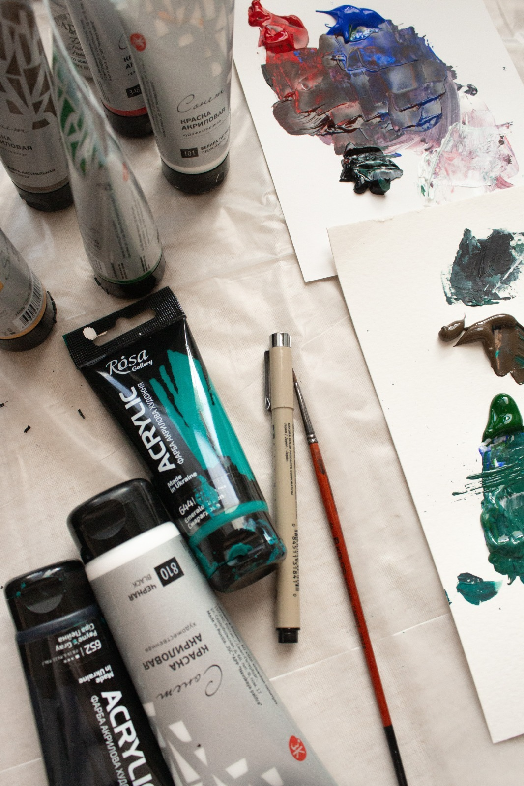 Creative Custom Paper Tube Designs for Gift Packaging - Packagesly.com
