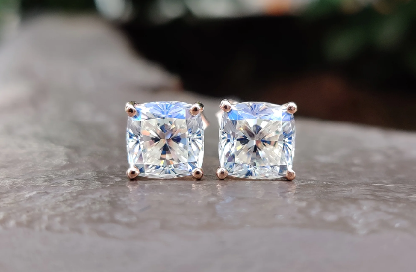 The Different Types Of Moissanite Earrings - Packagesly.com